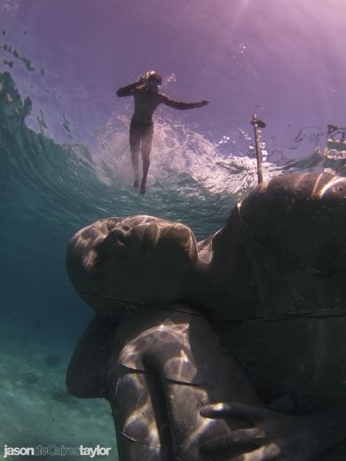Giant underwater sculpture unveiled in the Bahamas