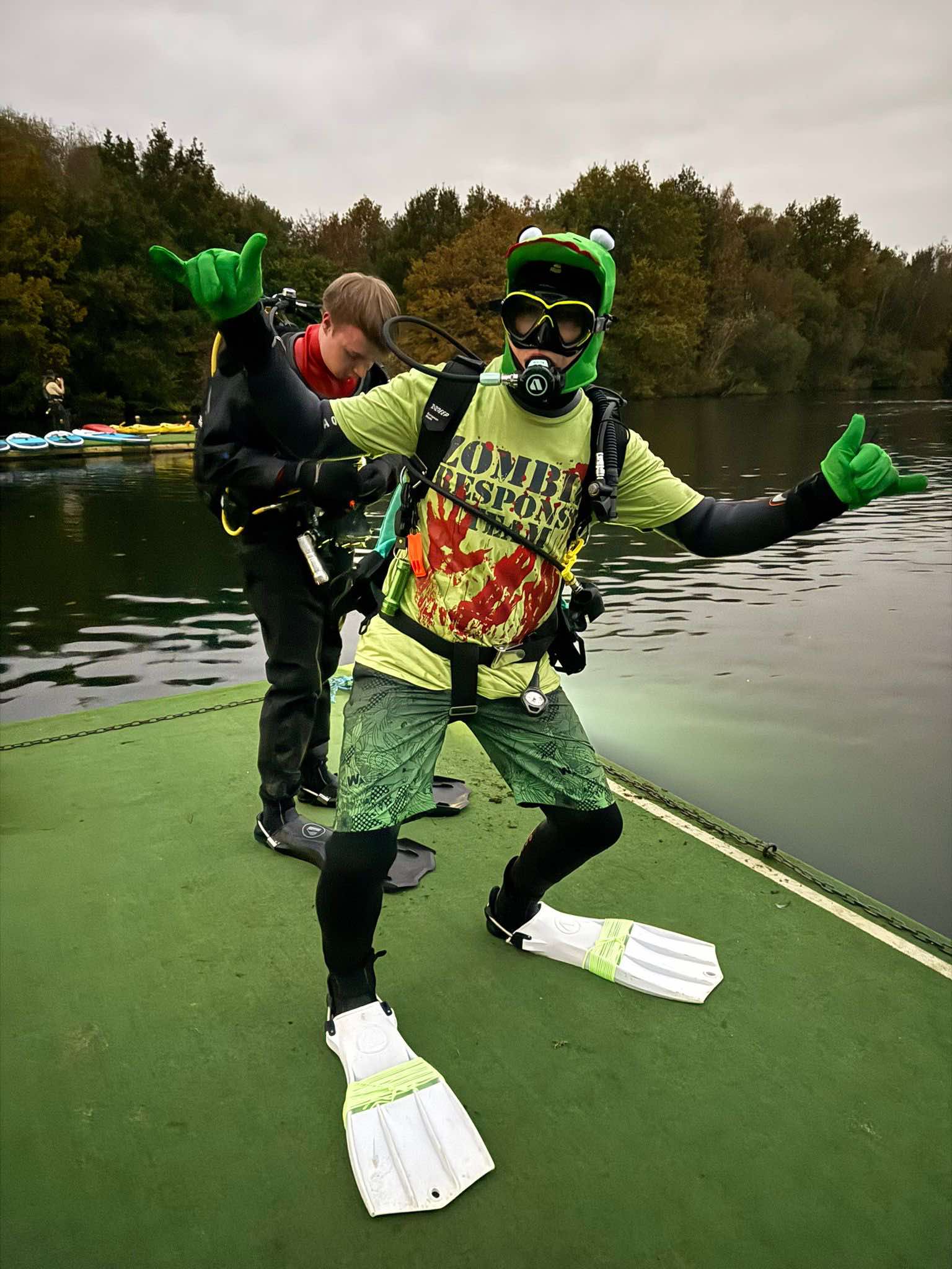 Spooktacular Underwater Adventure: Oyster Diving’s First Halloween ...